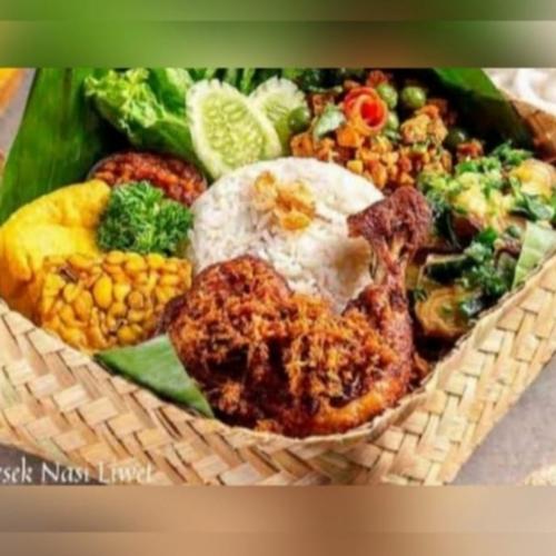 Jual paket nasi besek komplit - Jakarta Selatan - Raja Nasi Bento ...