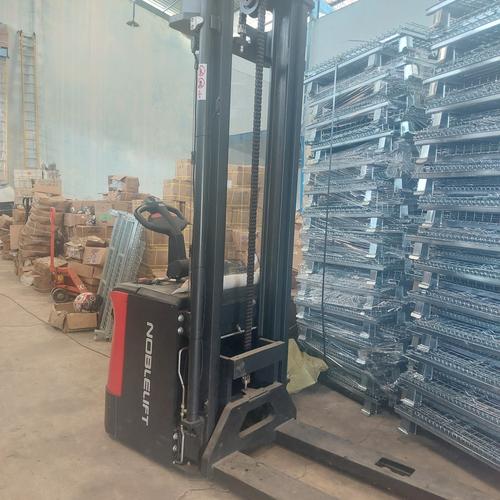 Jual Handlift Stacker Full Electric Alat Angkat elektrik 1 - 2 ton ...