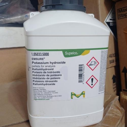 Jual potassium hydroxide pellet merck / KOH Merck ecer 100g - Kota ...