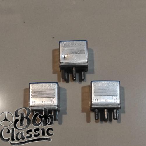 Jual Mercedes-Benz, W124 W126 W201 Silver Relay with Blue Top 5-Prong ...