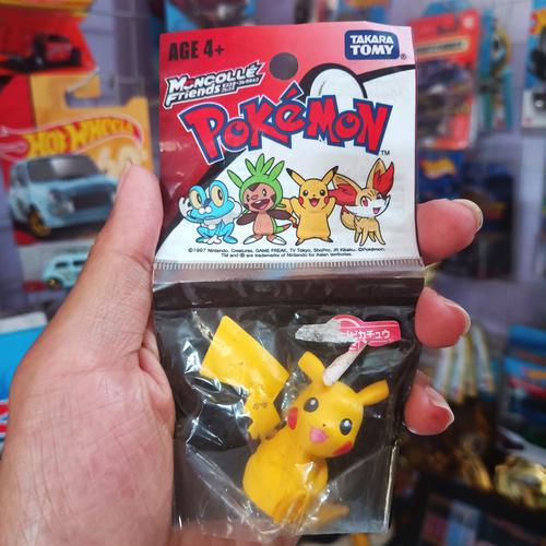 Jual Pokemon Pikachu Moncolle Friends Sitting Pose Takara Tomy - Kota ...