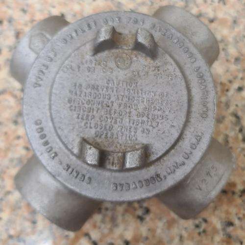 Jual Crouse-Hinds GUAX 50 1/2 NPT Explosion Proof Junction 4 way GUAX50 ...