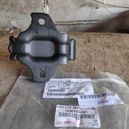 Jual TOYOTA Engine Mounting Dudukan Mesin Innova Diesel Reborn 12361 ...