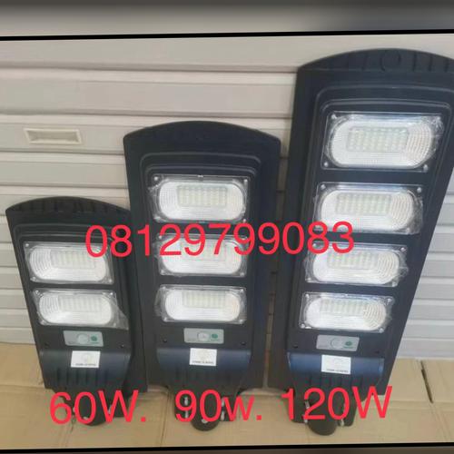 Jual lampu jalan solar pju panel surya matahari all in one 60w 90w 120w ...