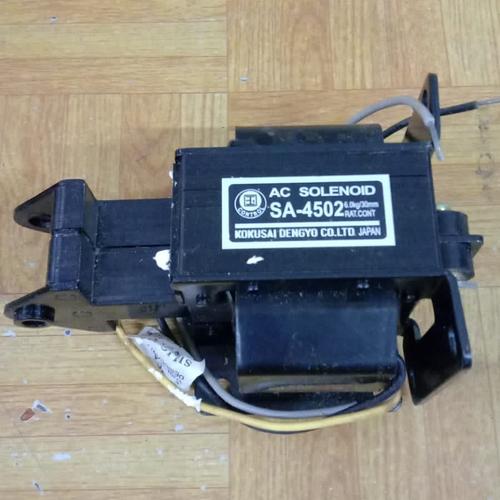 Jual SOLENOID VALVE TARIK KOKUSAI SA-4502 AC220 5KG - Jakarta Barat ...