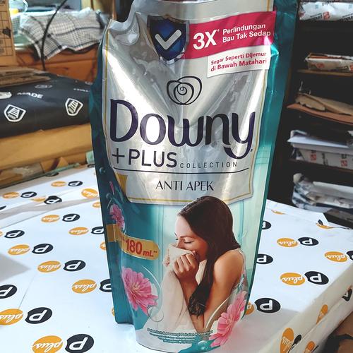 Jual Downy Plus Collection 1450ml/1,5L - Anti-Apek Kemasan Refill ...