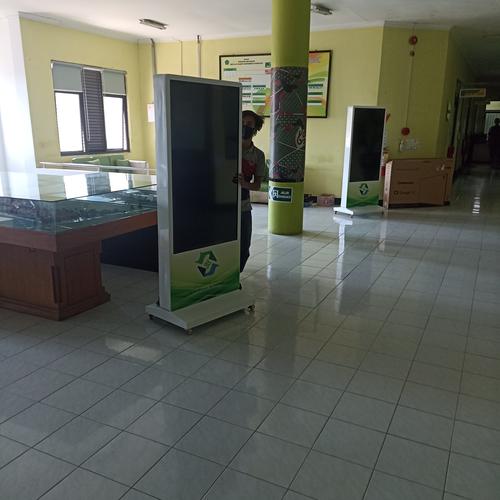 Jual Display Digital Signage - Kota Surabaya - mesinantrian-surabaya ...