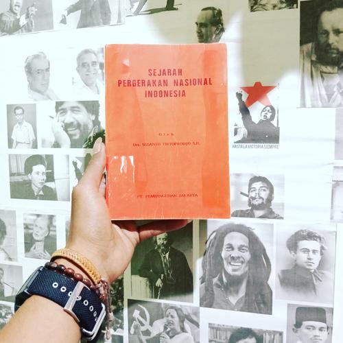 Jual Sejarah Pergerakan Nasional Indonesia by Susanto Tirtoprodjo - Kota Surabaya - Okara ...