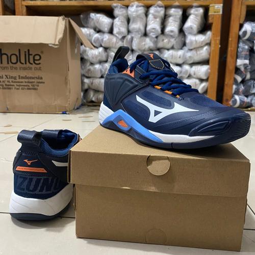 Jual Sepatu Voli Original Mizuno Wave Momentum Mid Volly Voley Pria ...