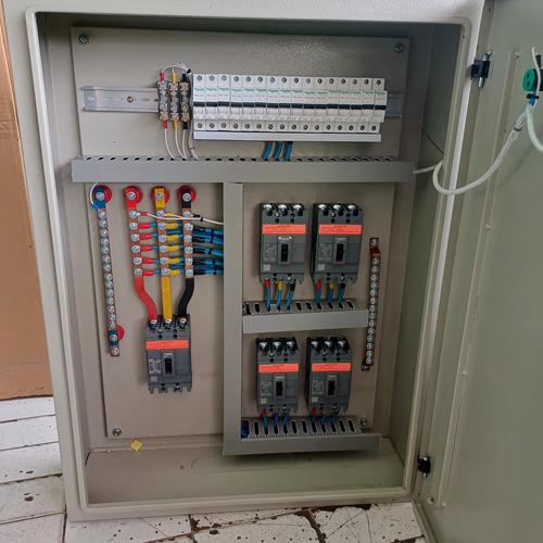 Jual PANEL 3 PHASE 63A BOX 60x80 - Jakarta Pusat - chua elektrik ...