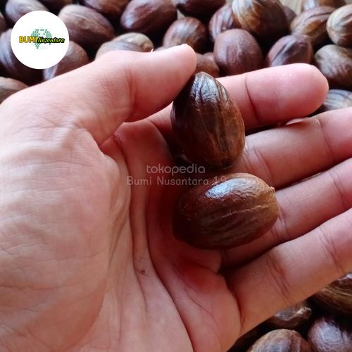 Jual Biji Pala Utuh / Whole Nutmeg Per Biji - Kab. Solok ...