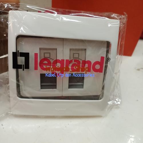 Jual Outlet Data Double socket Mallia RJ45 Cat.6 UTP white 281165 ...