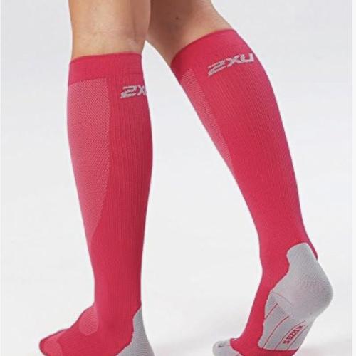 Jual New 2XU Compression Performance Run Socks size S style: WA2443e ...
