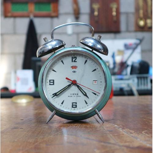 Jual Jam Weker Putar/Jam Waker/Jam Meja/Jam Beker Lawas - Kab. Sumedang ...