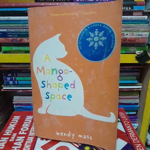 Jual A MANGO-SHAPED SPACE - WENDY MASS - Kota Depok - toko buku ...