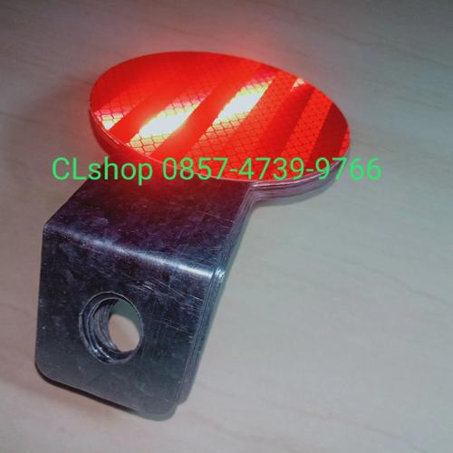 Jual Reflector Guardrail Jalan Tol Mata Kucing O Toll Gadril Reflector ...
