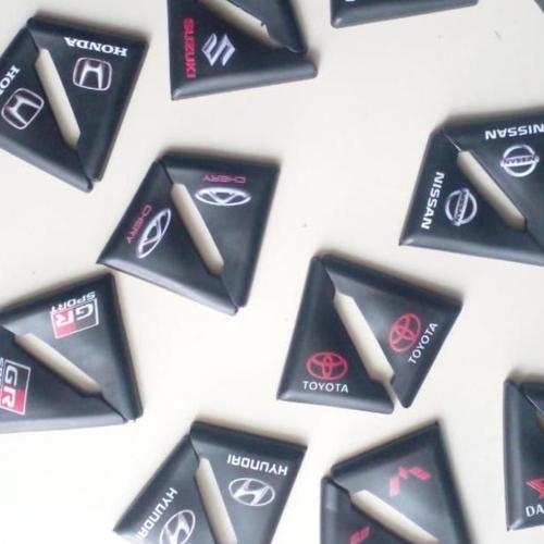 Jual Silikon Pelindung Sudut Pintu Mobil Logo Anti Lecet Universal ...