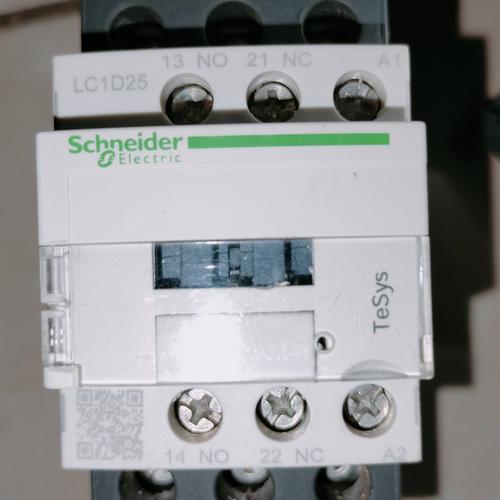 Jual KONTAKTOR SCHNEIDER LCID09 SAMPAI LCID 32 - LC1D 09 - Kota ...