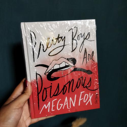Jual PRETTY BOYS ARE POISONOUS BY MEGAN FOX POEM HC - Kota Yogyakarta ...
