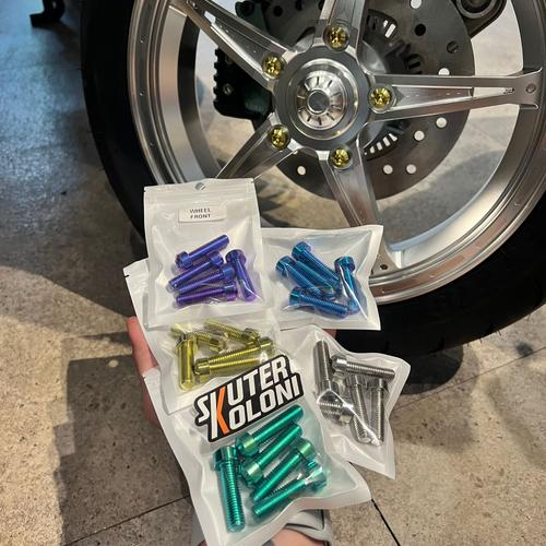 Promo Titanium Bolt Baut Velg Depan set Vespa LX S Sprint Primavera GTS ...