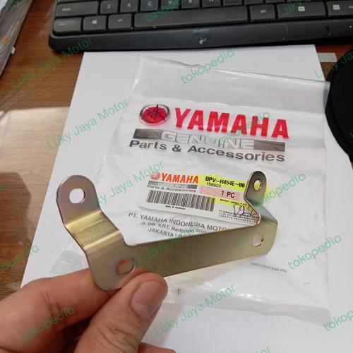 Jual BRACKET DUDUKAN PLAT NOMOR NEW XMAX 250 CONNECTED BPV-H454E-00 ...