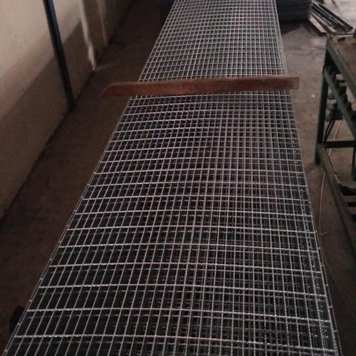 Jual Plat Grating Steel Galvanis Serrated Bergerigi Tebal 4,3mm - 24,5 ...