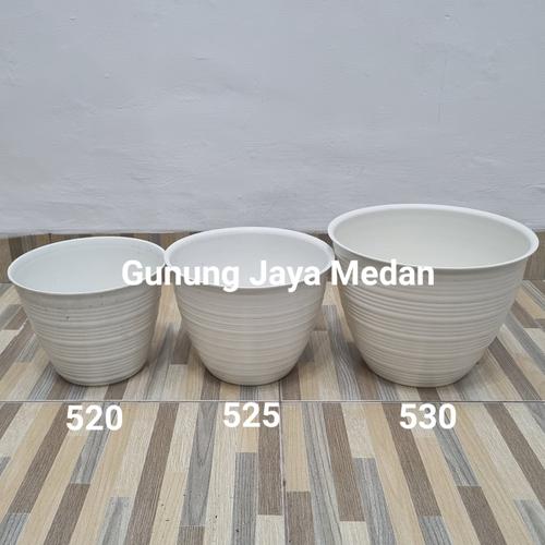 Jual Pot Bunga Plastik Putih Anti Pecah Lengkap Ukuran Tawon Bergaris ...