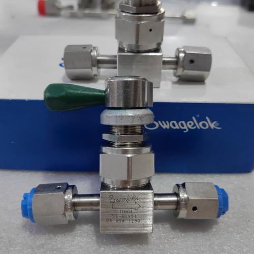 Jual Diaphragm Sealed 1/4" VCR Female High Purity Lever Swagelok SS-DLV51 - Kota Batam - Levino ...