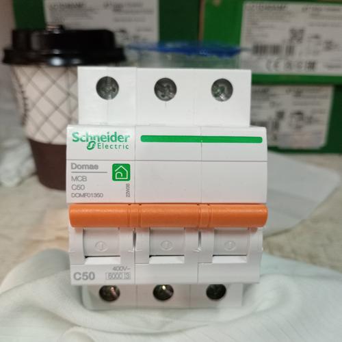 Jual MCB SCHNEIDER DOMAE NEW 6kA 3P 50A & 63A original SNI - 63A - Jakarta Pusat - Zea ...