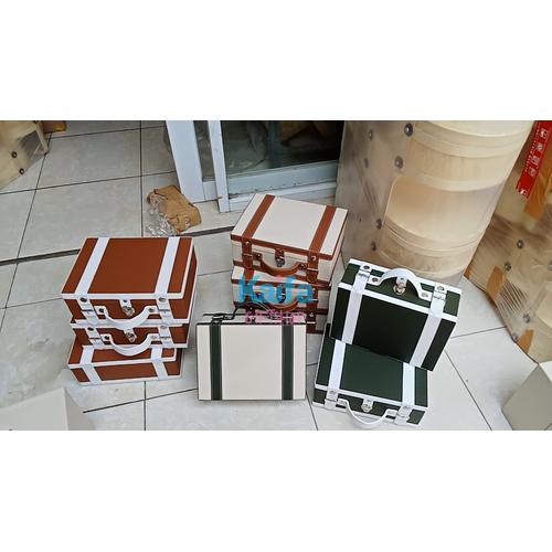 Jual Giftbox Hampers/Packaging Model Koper Unik - Kecil - merah + logo ...
