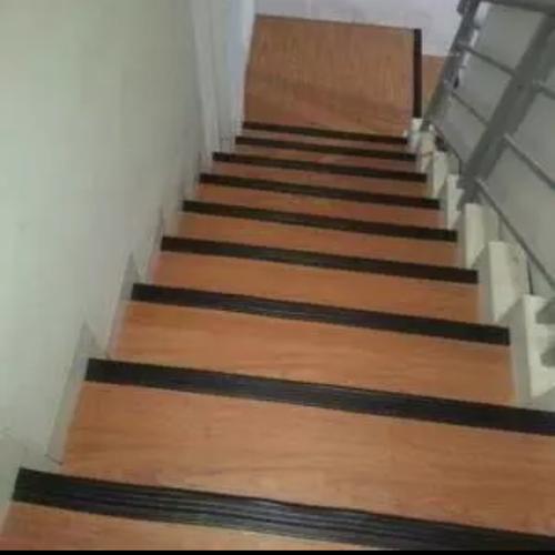 Jual step nosing karet anti slip tangga - Kab. Tangerang - Hardi ...