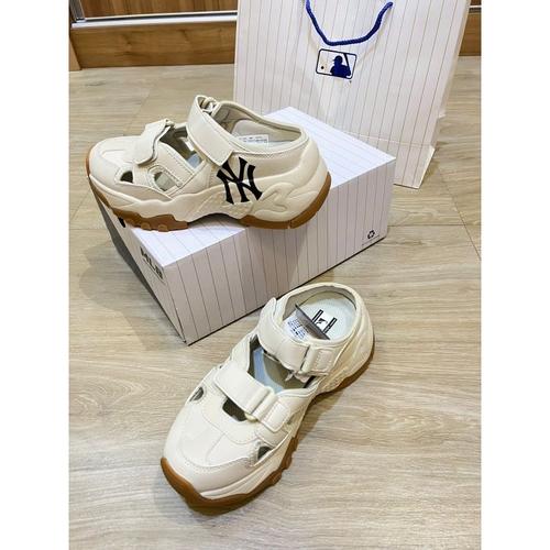 Jual Sepatu MLB NY Yankees Big Ball / MLB Chunky / Sneakers Wanita ...