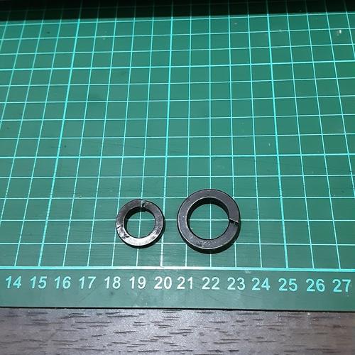 Jual Washer spring / Ring Per Ring Ver besi M12 Hitam isi 10 Pcs - Kota ...