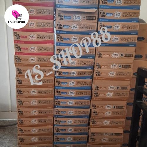 Jual susu uht milk life 125 ml 1 dus edisi BTS - Strawberi - Kota ...