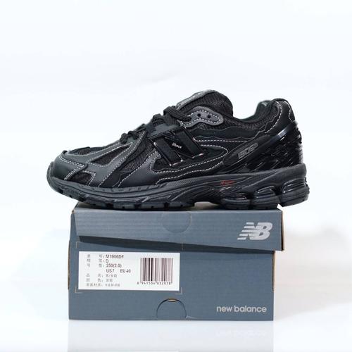 Jual SEPATU RUNNING NEW BALANCE 1906 BLACK - 44 - Kab. Tangerang ...