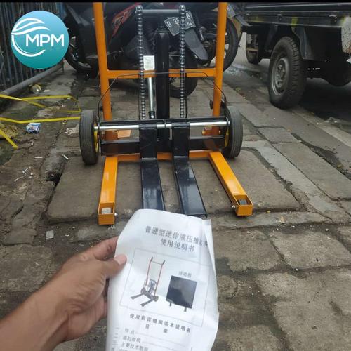 Jual hand forklift mini kapasitas 200kg / Hand tracker trolley ...