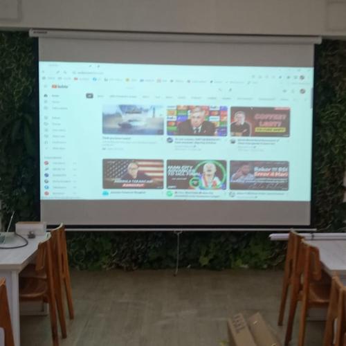 Jual layar projector 150" 16:9 motorized screenproyektor merk green ...