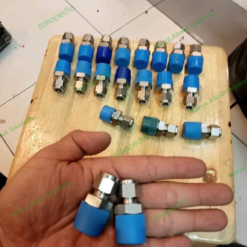 Jual Male Connector 12mm Tube x 1/2 NPT / Male Connector SS316 ...