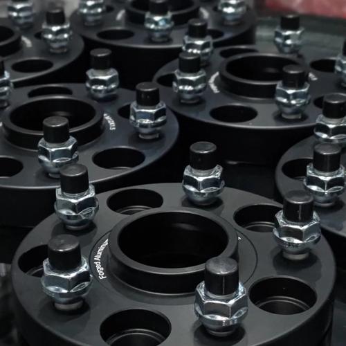 Jual Wheel Spacer / Adapter Aluminum for Toyota Innova Reborn / Zenix ...