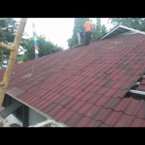 Jual bongkar kayu dan atap lama pasang baja ringan atap genteng ...