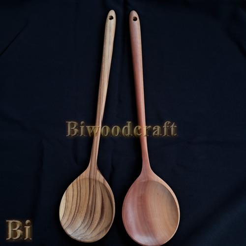 Jual Spatula Kayu Bulat panjang 35 cm - Sutil kayu bulat - Kayu Sawo ...