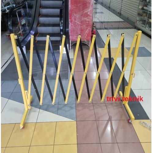 Jual expandable barrier board safety,palang pagar besi lipat Pembatas ...