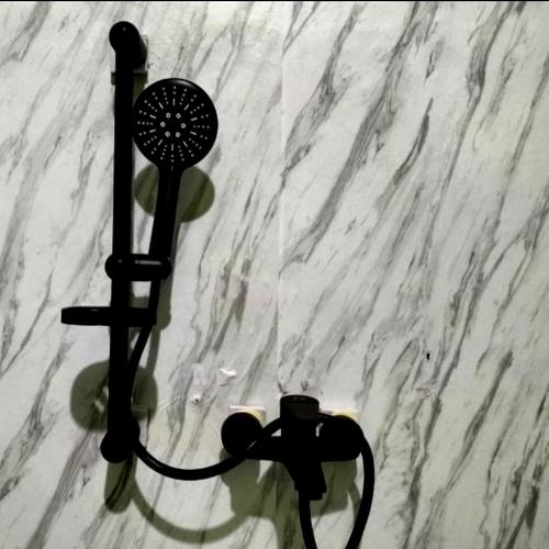 Jual Paket shower tiang pnas dingin/tiang shower set hitam/kran mixer ...