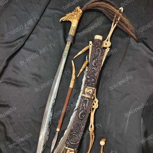 Jual Mandau Dayak Lentik Jumbo Bilah 60cm Motif Ukiran Kalakai Kayu ...