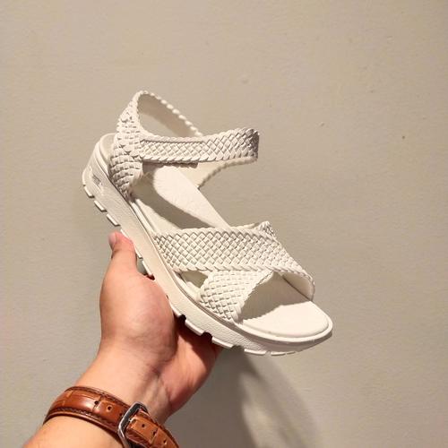 Jual SANDAL WANITA TERBARU SKECHERS ORIGINAL ARCH FIT FOOTSTEPS PUTIH ...