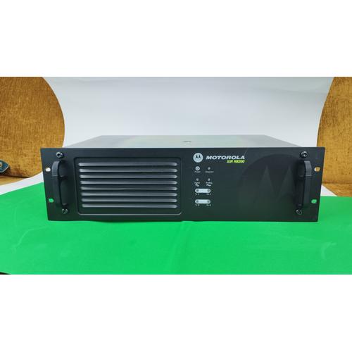 Jual REPEATER MOTOROLA XIR R8200 VHF ANALOG DIGITAL REPEATER XIR R8200 ...