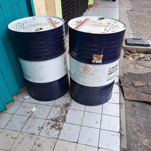 Jual Drum oli mesin, oli gardan kosong ex oli 200 liter - Jakarta Barat ...