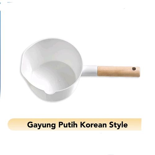 Jual Gayung Putih Estetik Kayu Korean Cantik Self Stand - Kota ...