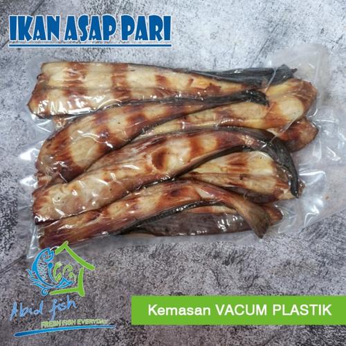Promo ikan asap pari / iwak pe / ikan mangut / ikan panggang - 500 gram ...
