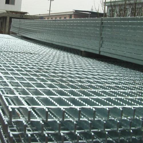 Jual Plat Grating Galvanis 3/16" x 1" x 90cm x 6m Plat Grating serrated ...